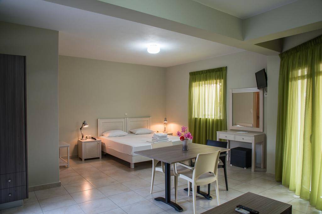 Grieķija: Peloponesa, FOURNIA BEACH 3★ - CeļojumuBode.lv